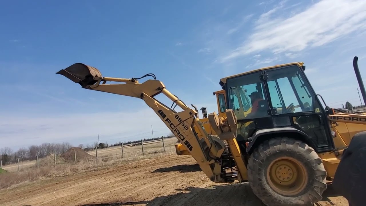 #201 Ford 655D Backhoe - YouTube