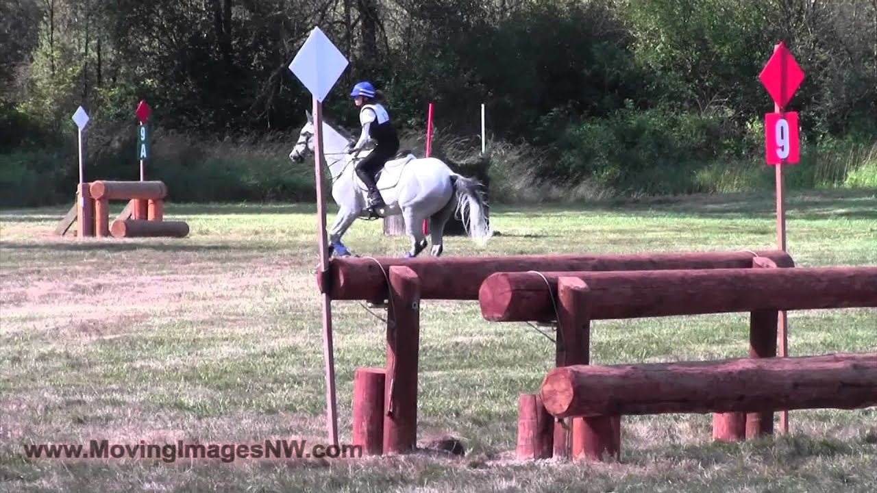 Isabella Gunningham & Piko; Caber Farm Horse Trial, August 2014 - YouTube