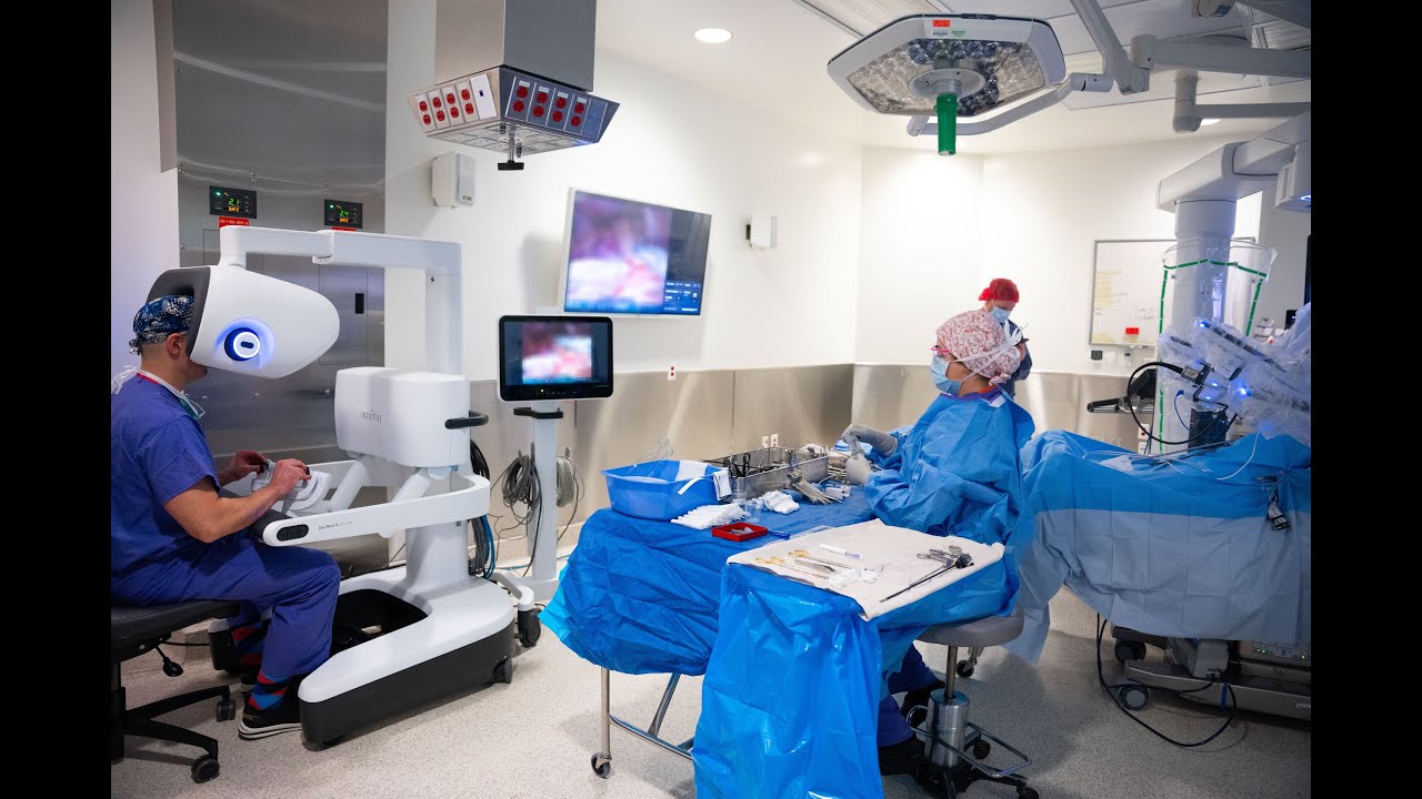 The Future of Surgery: Meet Renown's Newest da Vinci 5 Robot - YouTube