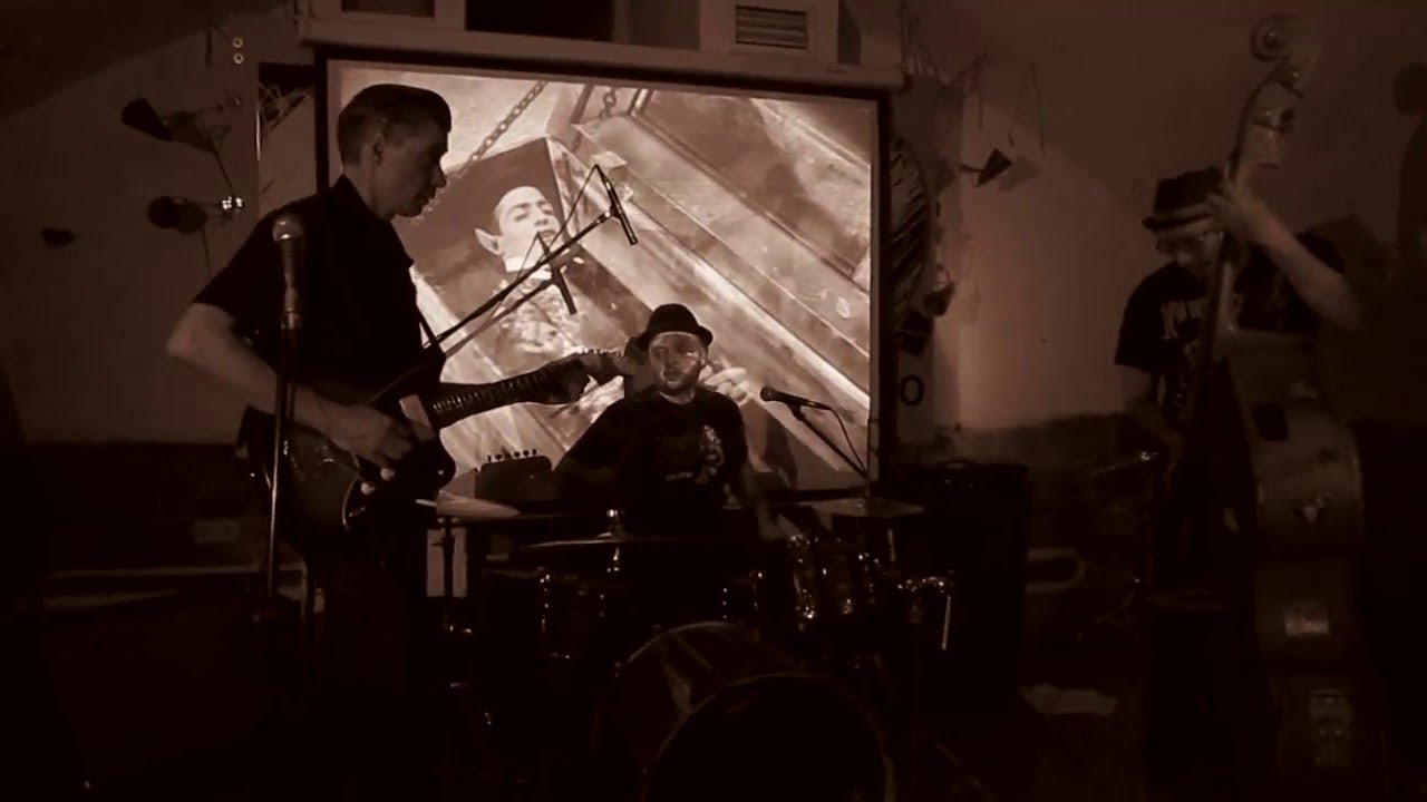 Messer Chups - Ghost Party - Surf A Billy -version - YouTube