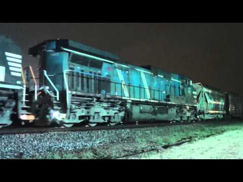 HD: NS 8890 leads NS Train 334 in Austell, GA - YouTube