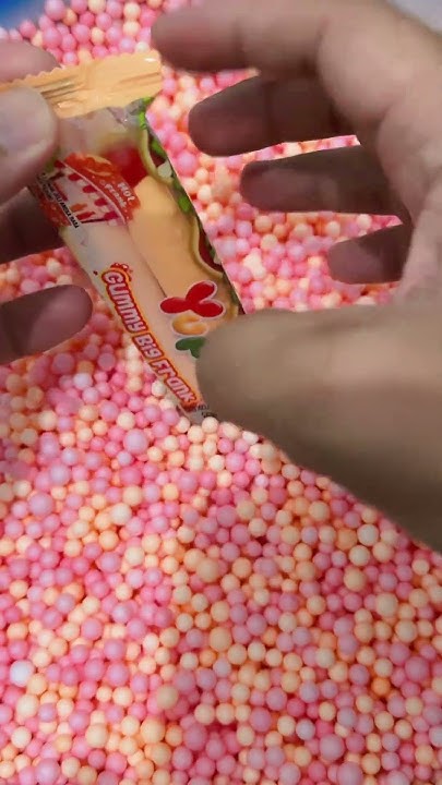 mencari dan menemukan jajanan Yupi gummy Big Frank didalam kardus #huntingjajan #jajan #jajanan ...