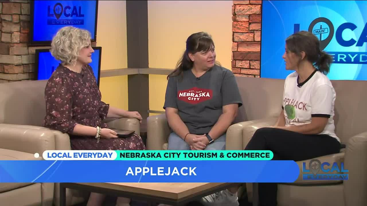 Applejack in Nebraska City - YouTube