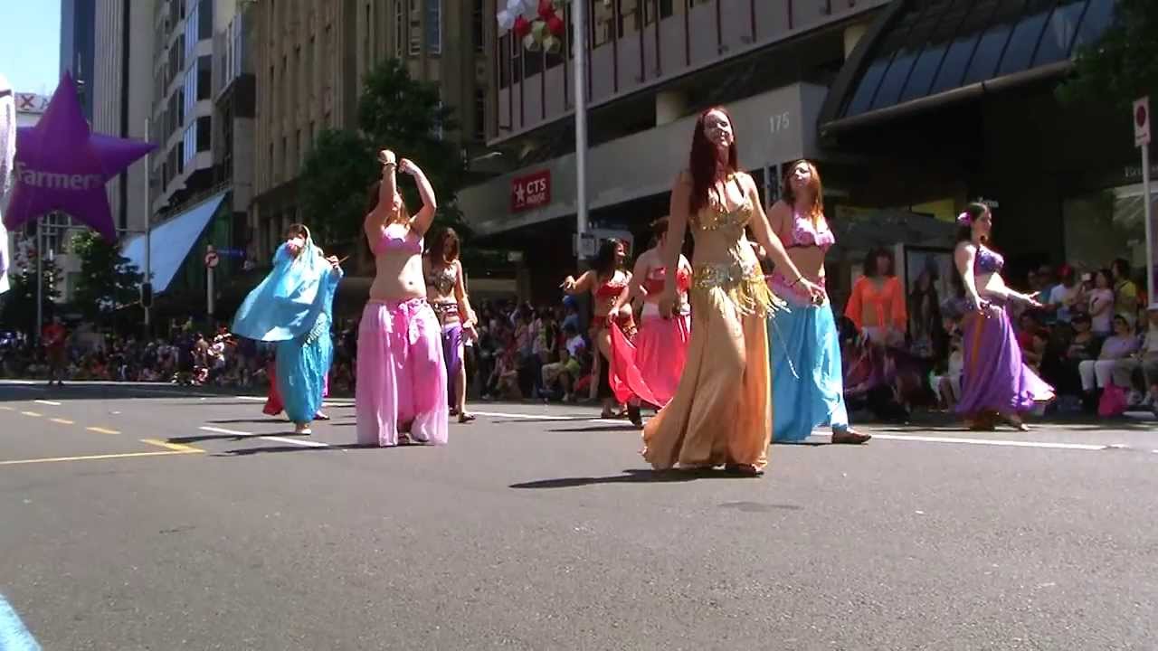 Auckland Farmers Santa Parade 2013 Christmas - YouTube