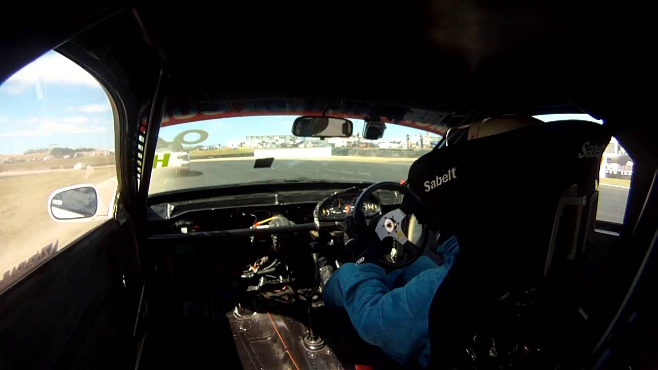 Dave Geraghty Hampton race 2 brake loss honda cup race 2 - YouTube