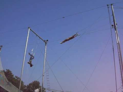 Tony Steele Layout Catch. flying trapeze - YouTube