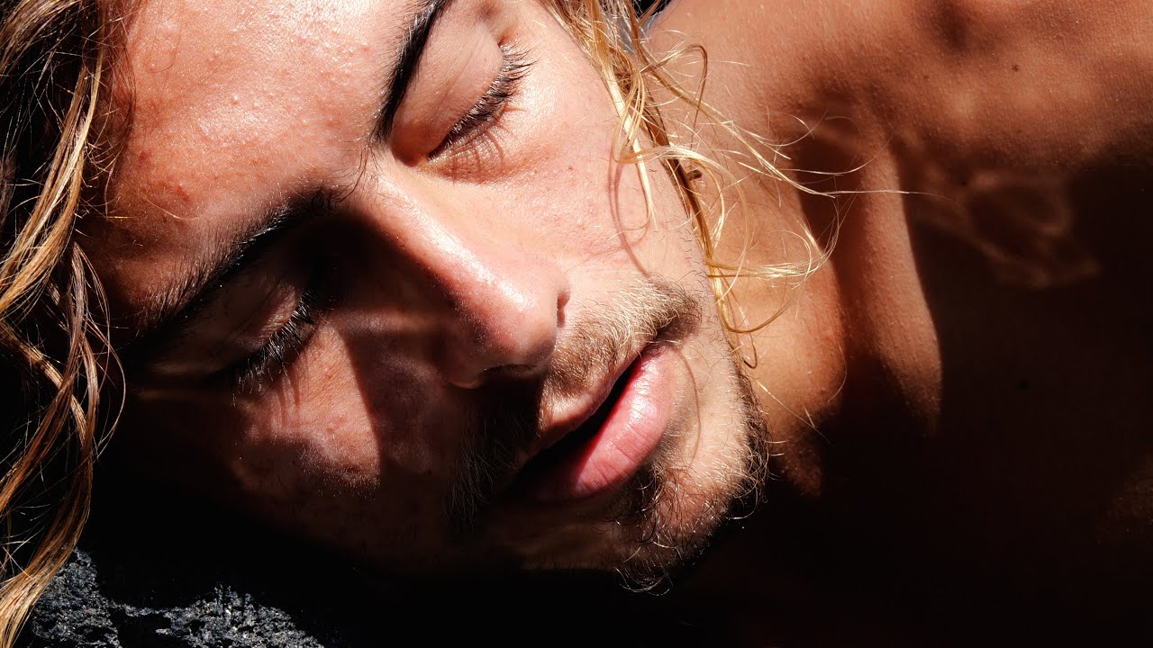 𝗪𝗠 𝗕𝗲𝗰𝗸 - In to the Everything [official music video] - YouTube