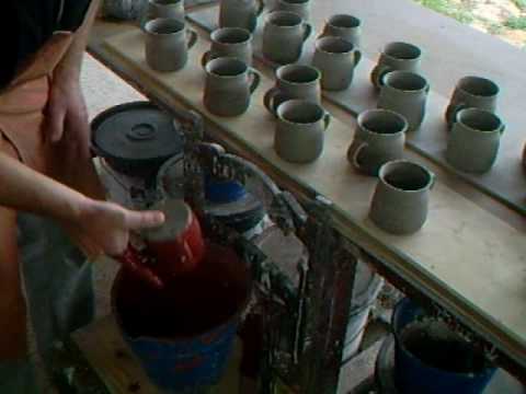 SIMON LEACH - Slipping coffee mugs ! - YouTube