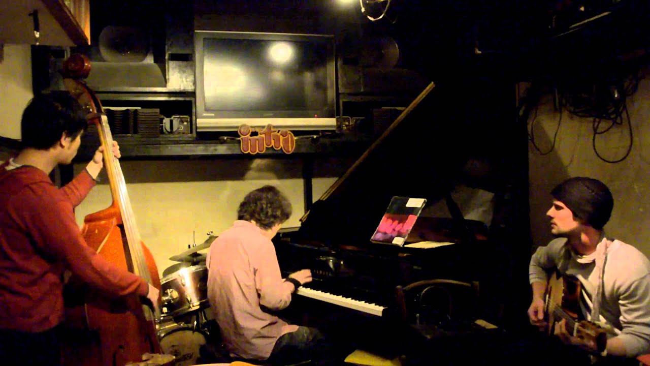 Jazz Spot Intro 2013 04 03 Track 02 "Alone Together" - YouTube