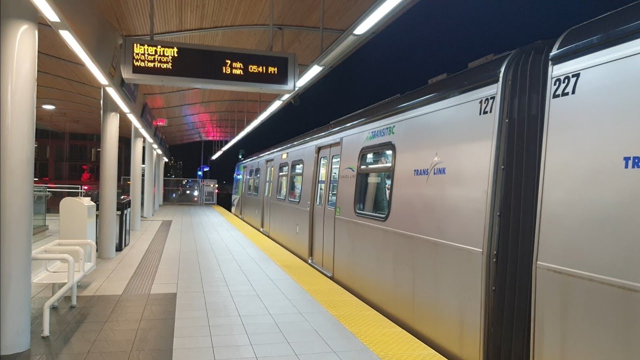 [Back to the City] Vancouver SkyTrain Canada Line Hyundai Rotem EMU ...