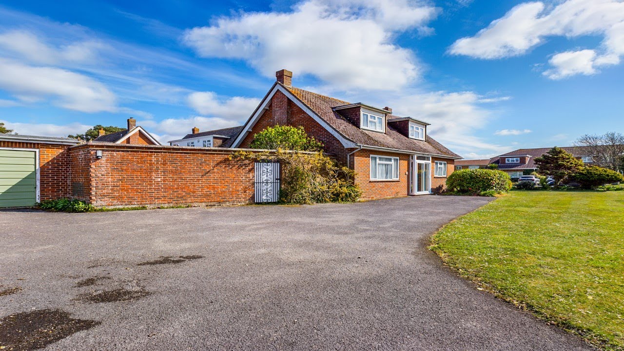 20 Waterford Gardens, Highcliffe - YouTube