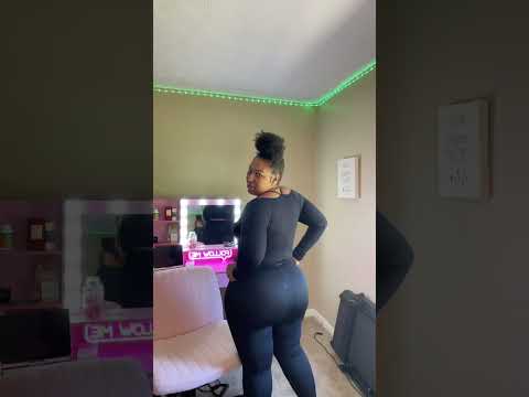 Store i love the black even more 💕 #2pieceset #plussizetryon #thickwomentiktok #workouttracksuit #mi