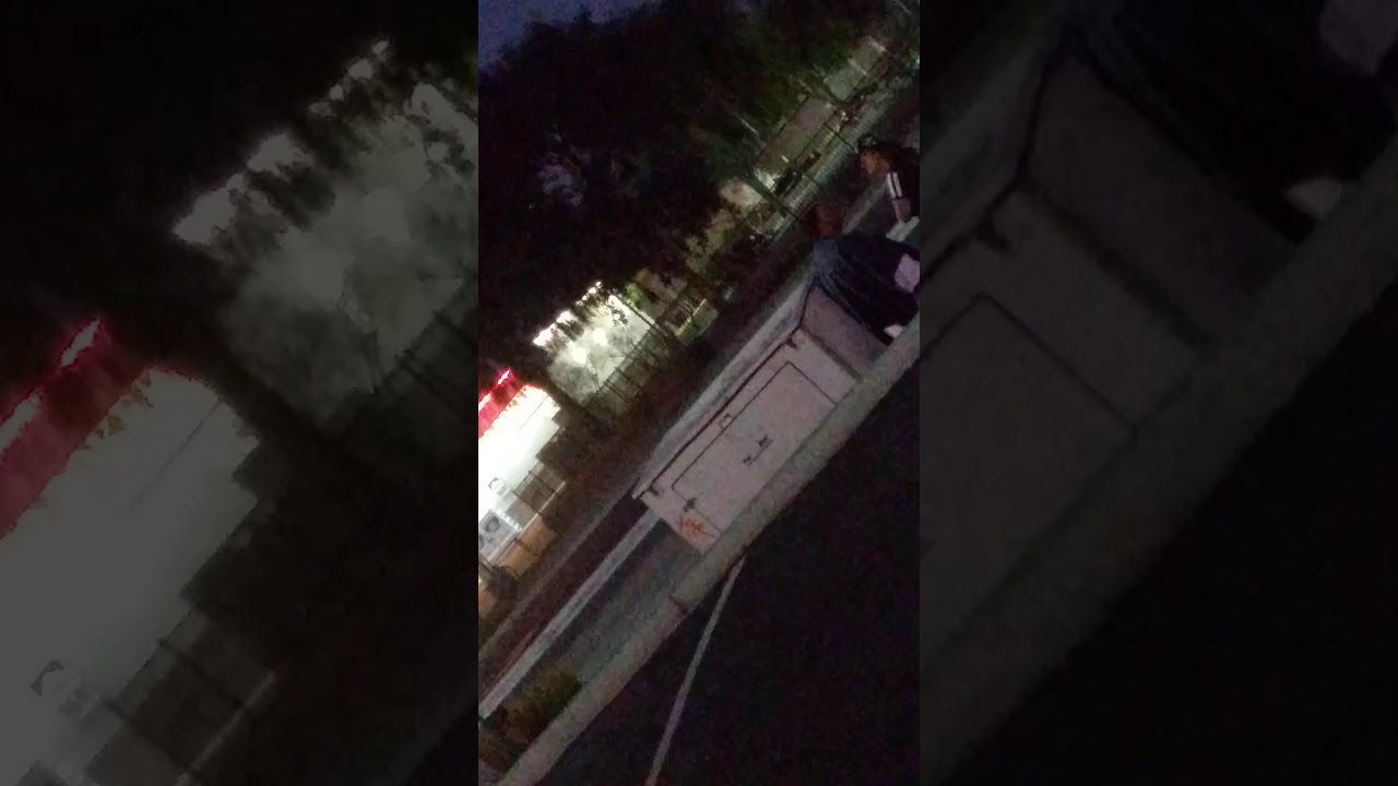 Tweakers getting it on - YouTube