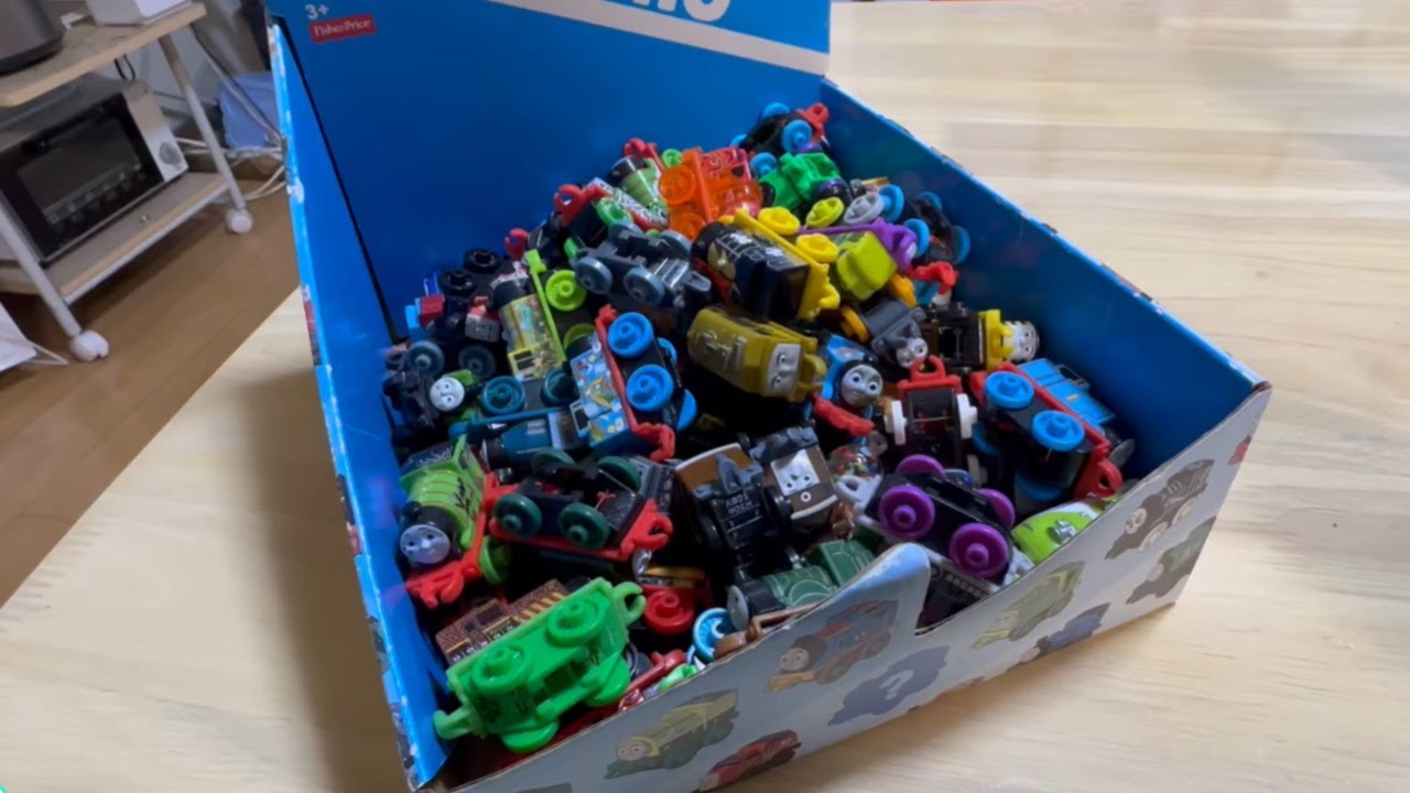 100 types of Thomas the Tank Engine toys - YouTube