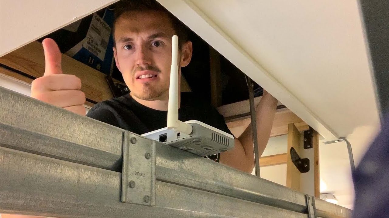 INSTALLING SUPER FAST WIFI! - YouTube