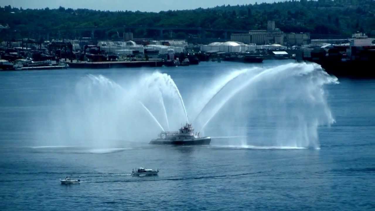 Seattle Fire Boat Display in Elliott Bay - YouTube