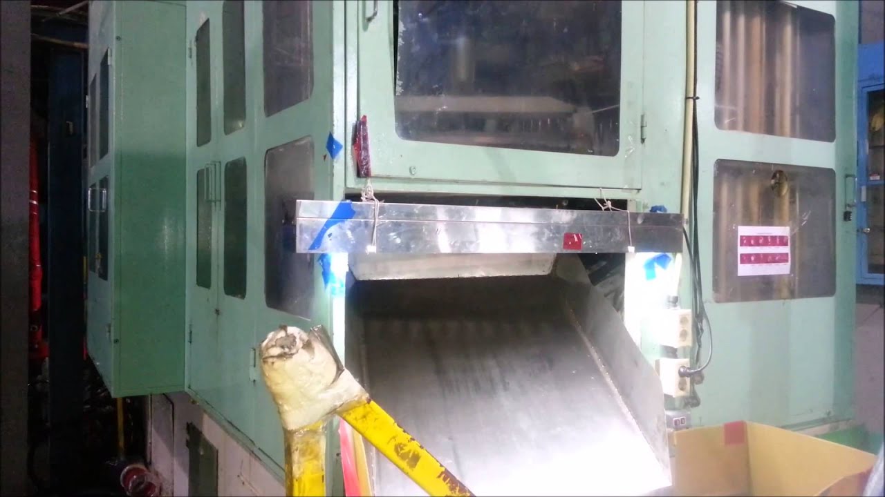 Aoki SBIII 1000 NL-100 Injection Stretch Blow Moulding machine - YouTube