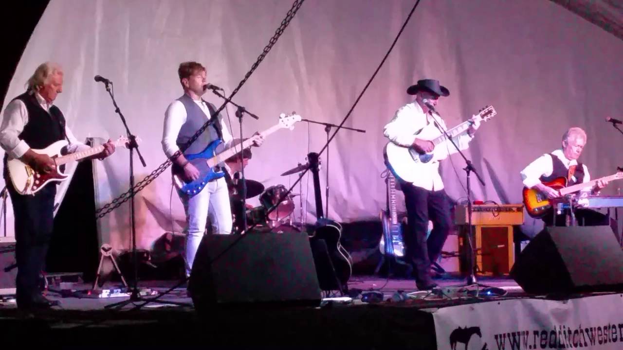 Gary Perkins & The Collection, Wonderful Tonight - YouTube
