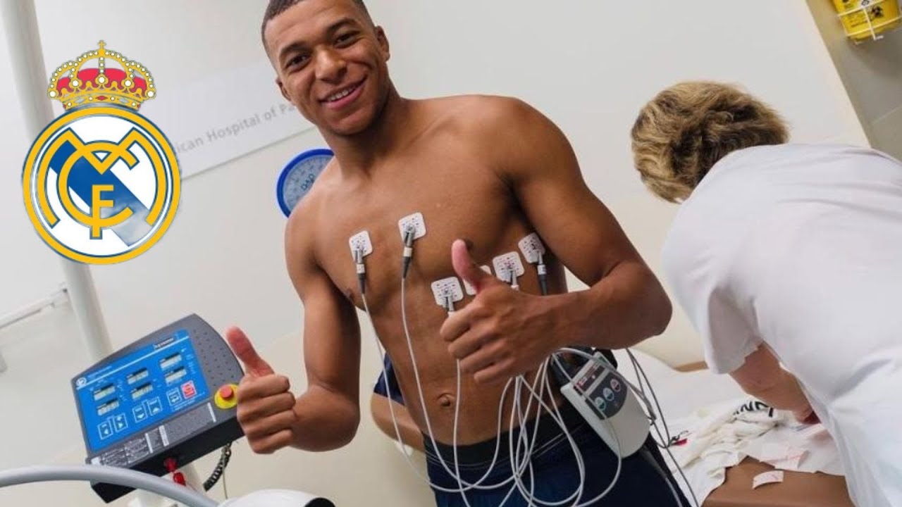 KYLIAN MBAPPE MEDICAL A HEAD OF BARCA | DONE. - YouTube