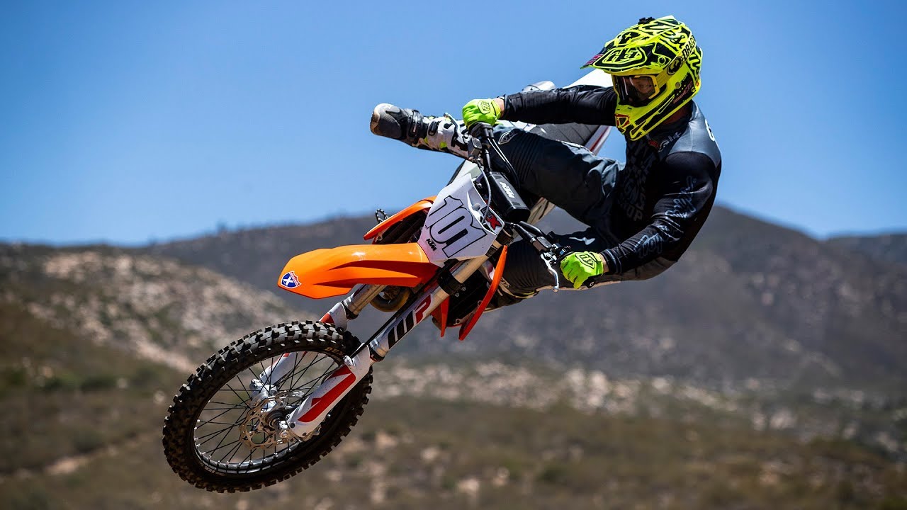 Racer X Films: 2019 KTM 350 SX-F Helmet Cam Lap with David Pingree at ...