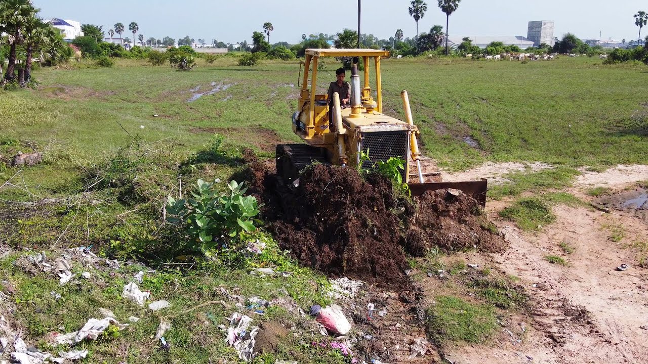 Wow New! Bulldozer Komatsu D53A vs. Mitsubishi BD2GII Create a Hill for ...