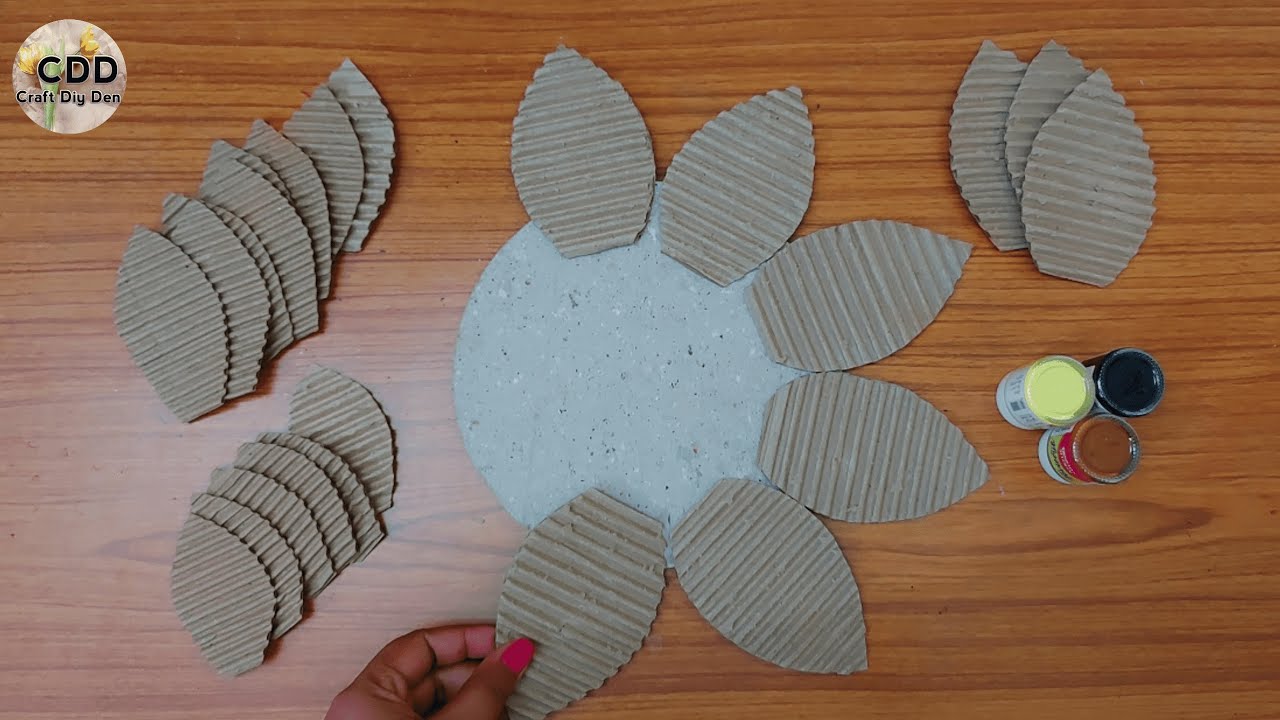 Giant Cardboard Sunflower Wall Decor DIY | Paper Sunflower Wall hanging ...