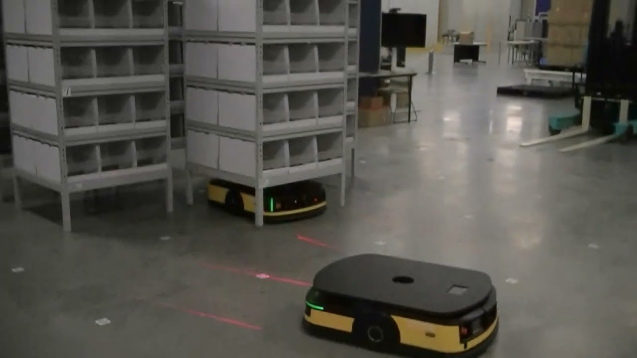 野村不動産、「物流テック」共創目指す専用拠点公開⑥（CTUと棚搬送型AGVで保管効率向上） - YouTube