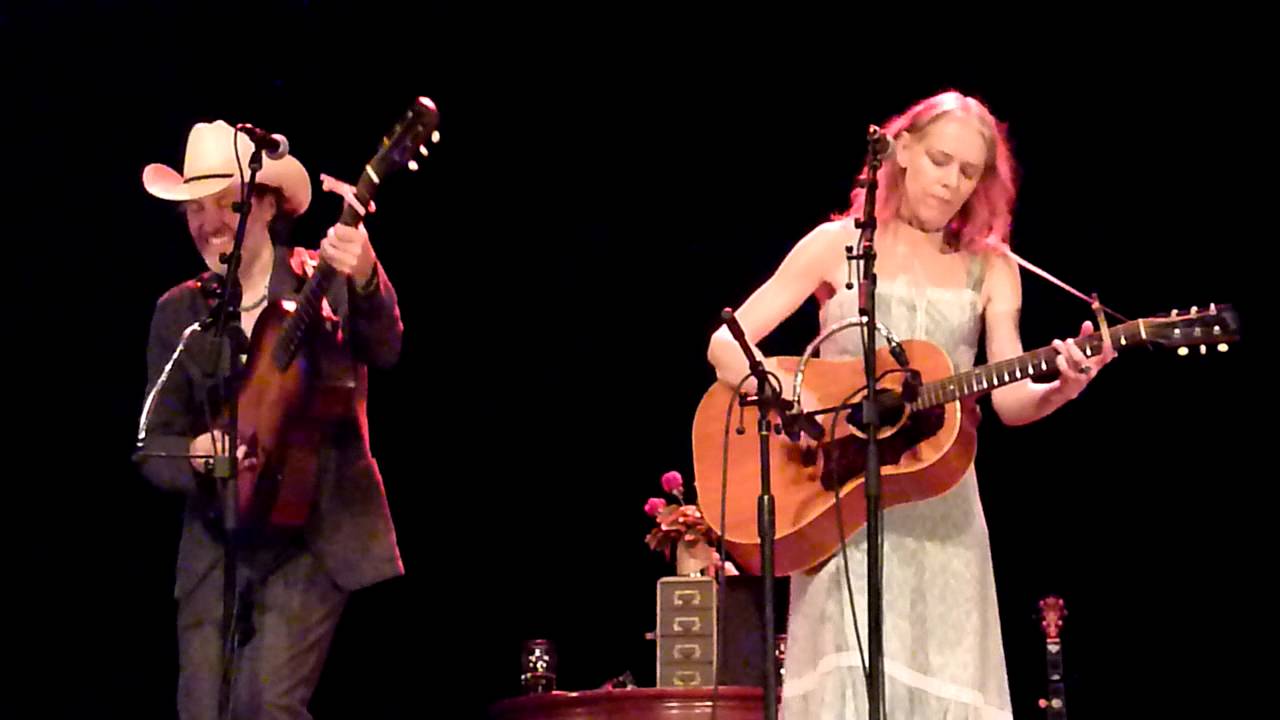 Look At Miss Ohio - Gillian Welch and Dave Rawlings - Enmore Theatre ...