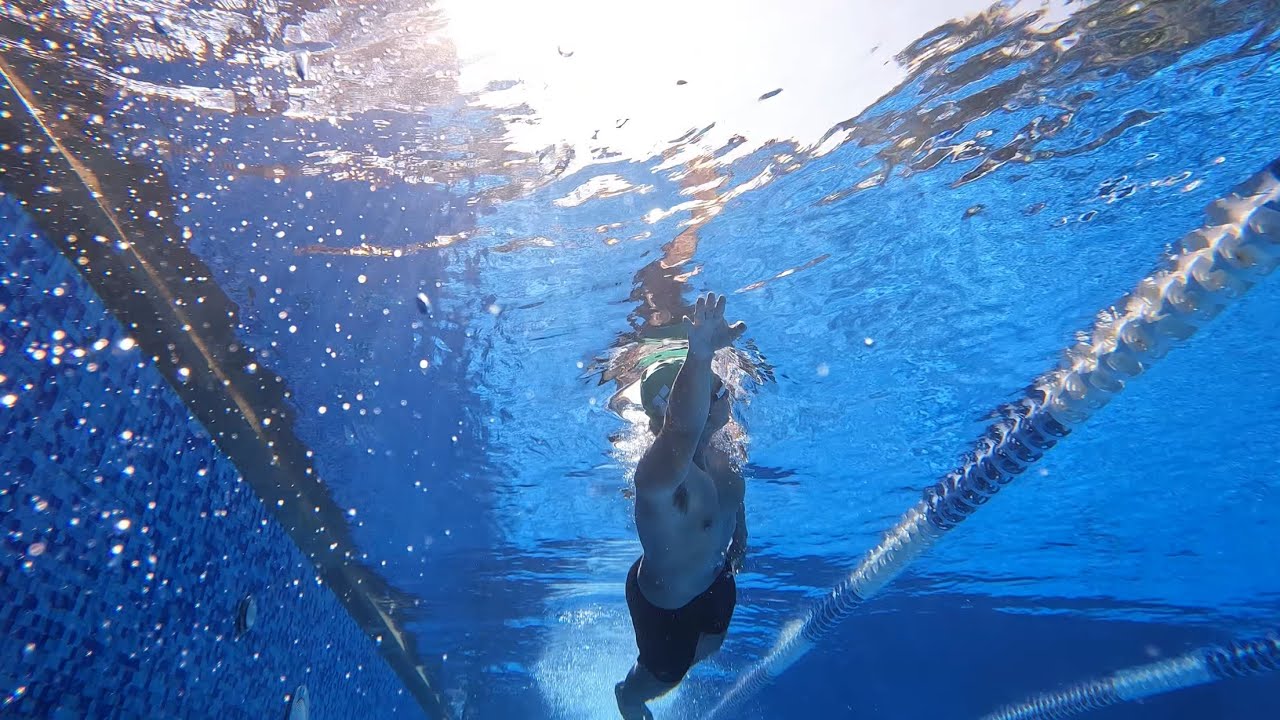 How to Swim Freestyle (Underwater View) #learntoswim #freestyleswimming ...