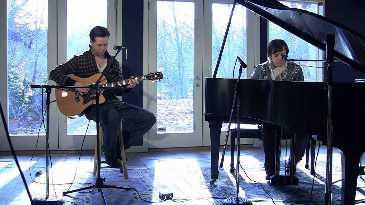 Everyone's Talking - Dance Over Me (Live acoustic) - YouTube