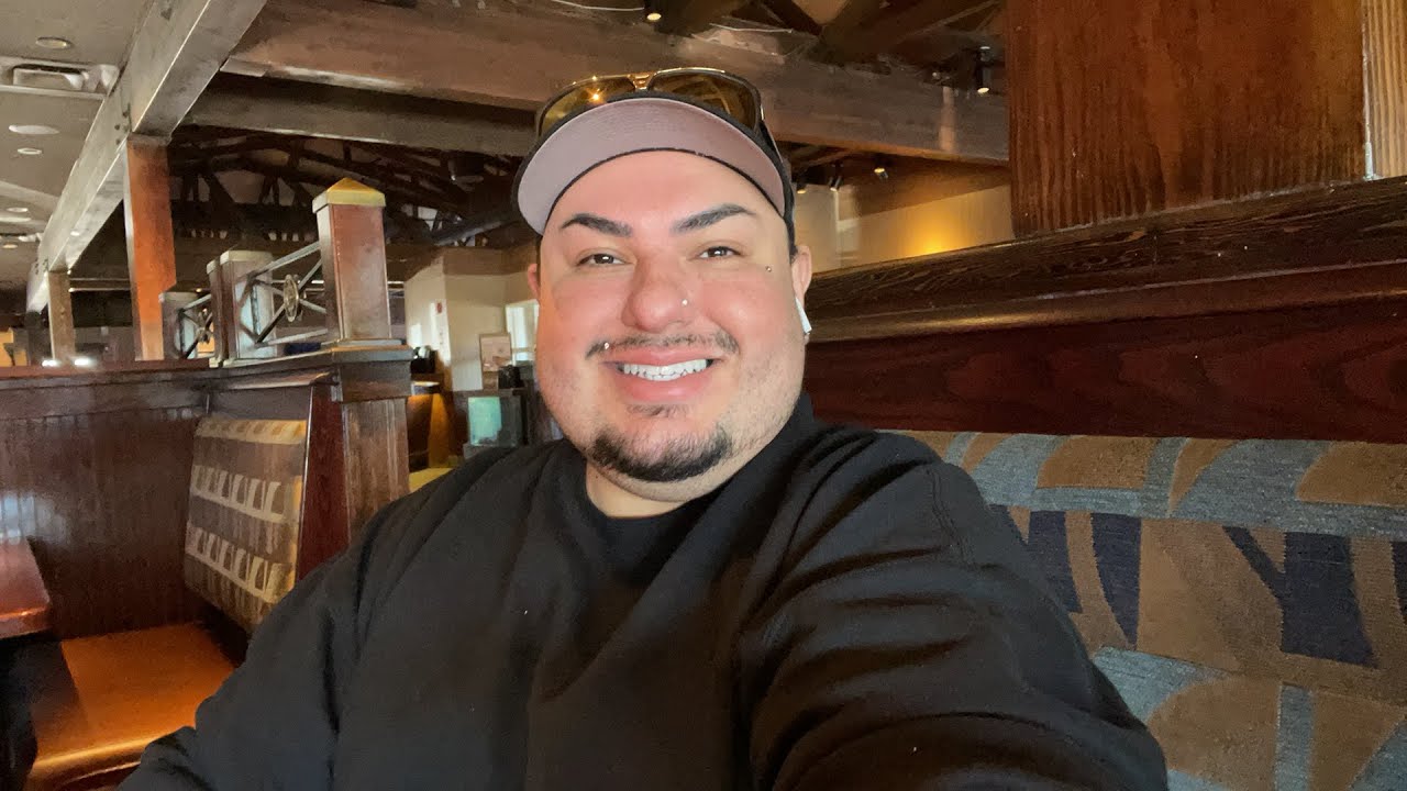 Red Lobster to Help Me Feel Better - YouTube