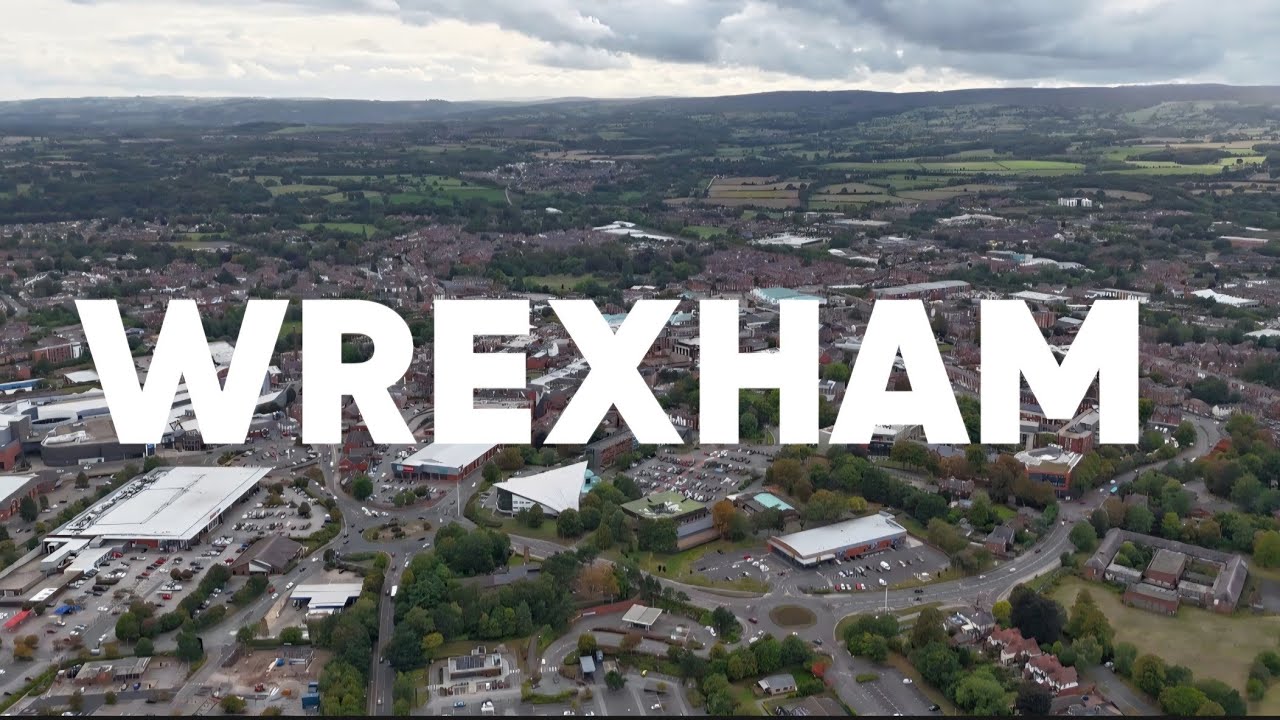 Wrexham hyperlapse drone footage | Stunning 4k ultra HD 🏴󠁧󠁢󠁷󠁬󠁳󠁿 - YouTube