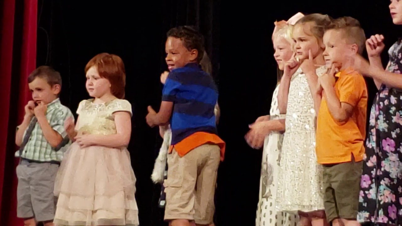 Lilly's kindergarten spring concert - YouTube