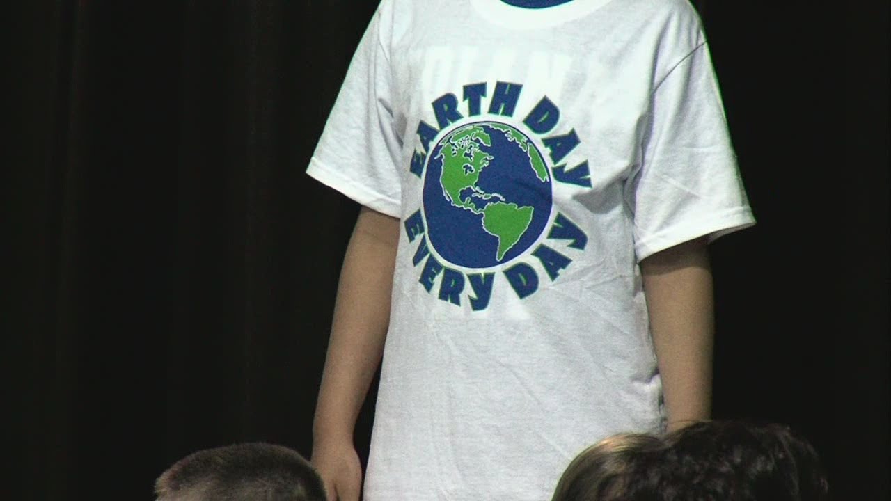 Earth Day at Wabash Elementary - YouTube