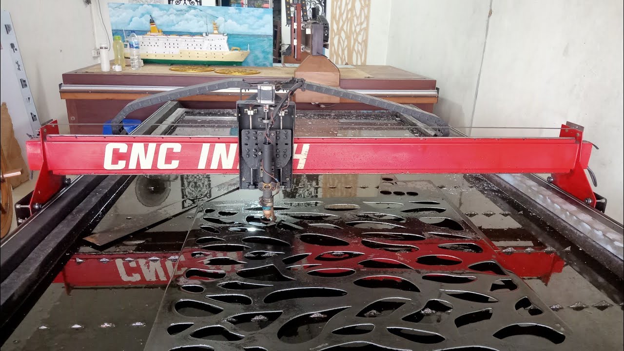 Proses cutting plat 2mm motif batu alam - YouTube