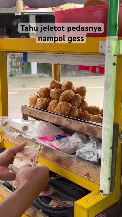 Jajan tahu melotot #shorts #jajanan - YouTube