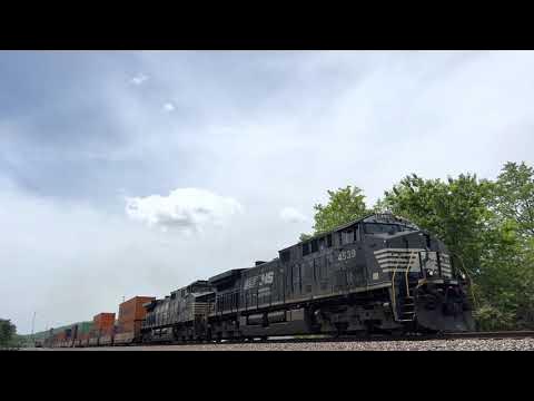 NS AC44C6M 4539 w/ Horrible P3 Leads Mani-Modal 224 on 4/29/23 - YouTube