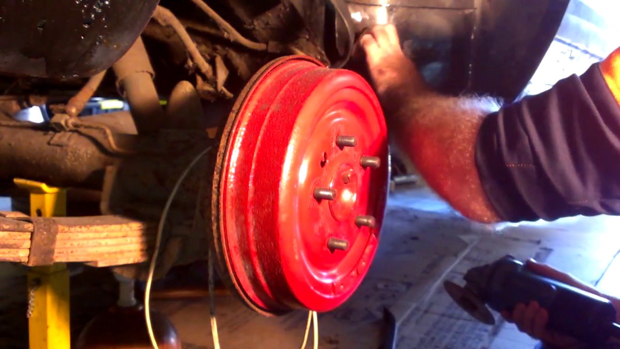 Continuing the right hand Wheel well rust repairs - YouTube
