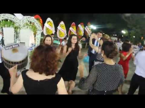 Çanlılar   Burcu ile Melih   Düğününde Karabiberim Dedidiler.