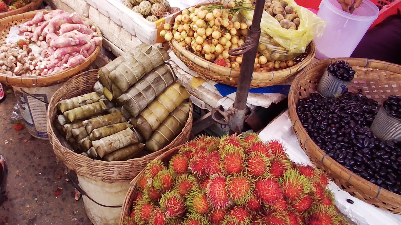 Amazing Rural Market Scenes, Touring Rural Cambodian Marketplaces - YouTube