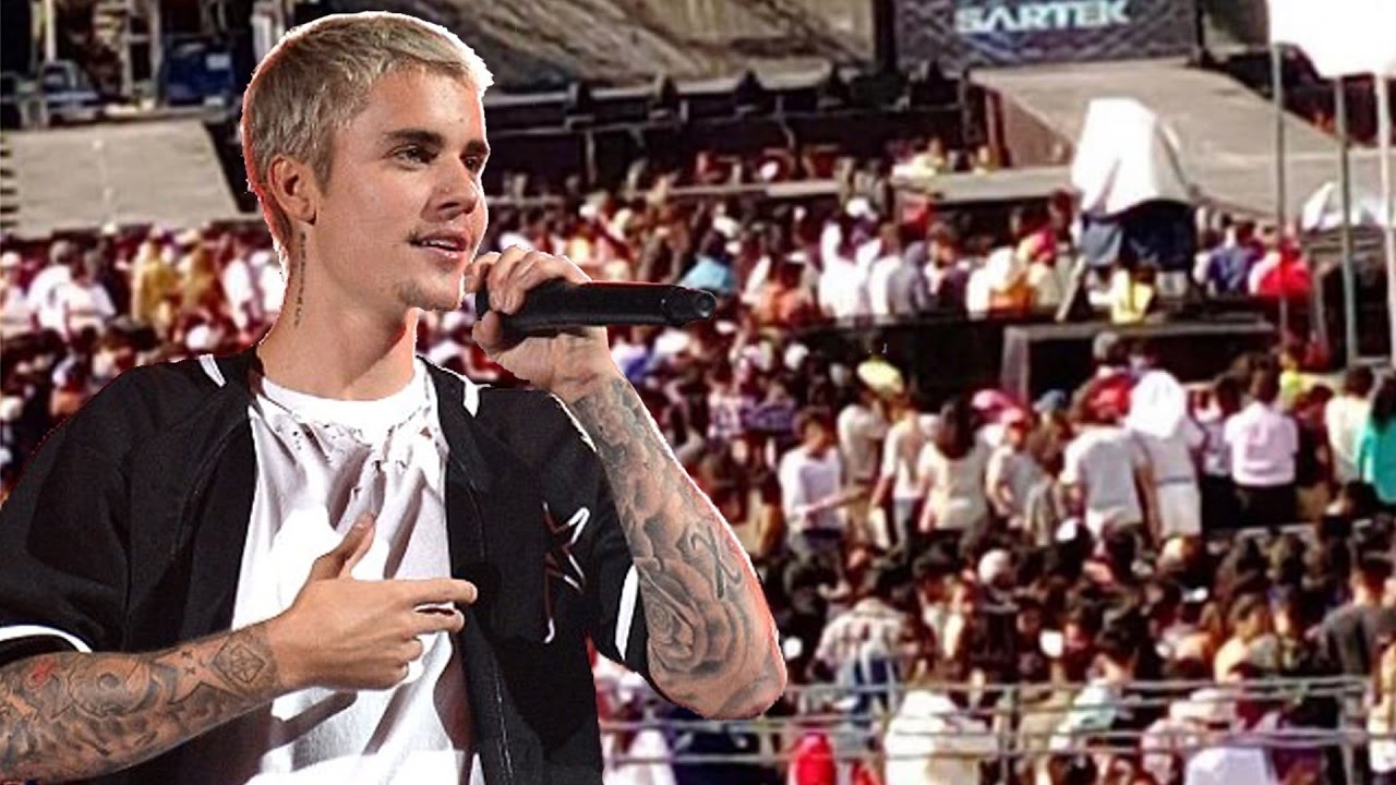 Justin Bieber's LIVE Concert - DY Patil Stadium - Purpose India Tour ...