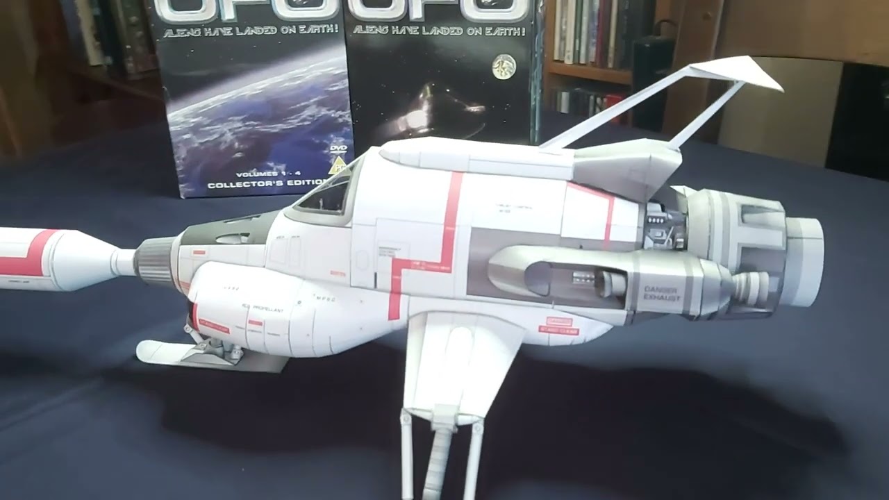 UFO interceptor Papercraft - YouTube