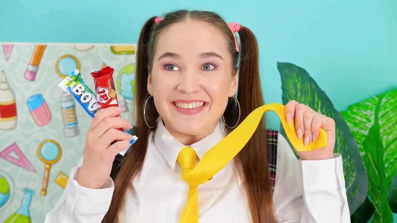 HOW TO SNEAK CANDY & FOOD ANYWHERE 🍭🍔 Genius Snack Hacks & Tricks by ...