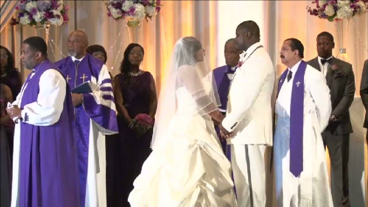 This video is about a wedding in 2014 between Adrian Davis & LaVon ...