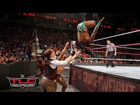 Cedric Alexander & Rich Swann wow the crowd with their acrobatic offense: WWE TLC 2017
