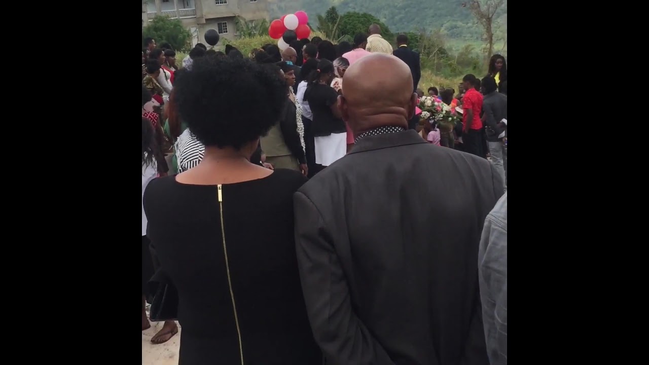 Shantel whyte layed to rest - YouTube