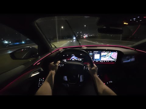 2025 Audi Q6 e-tron | Night Drive