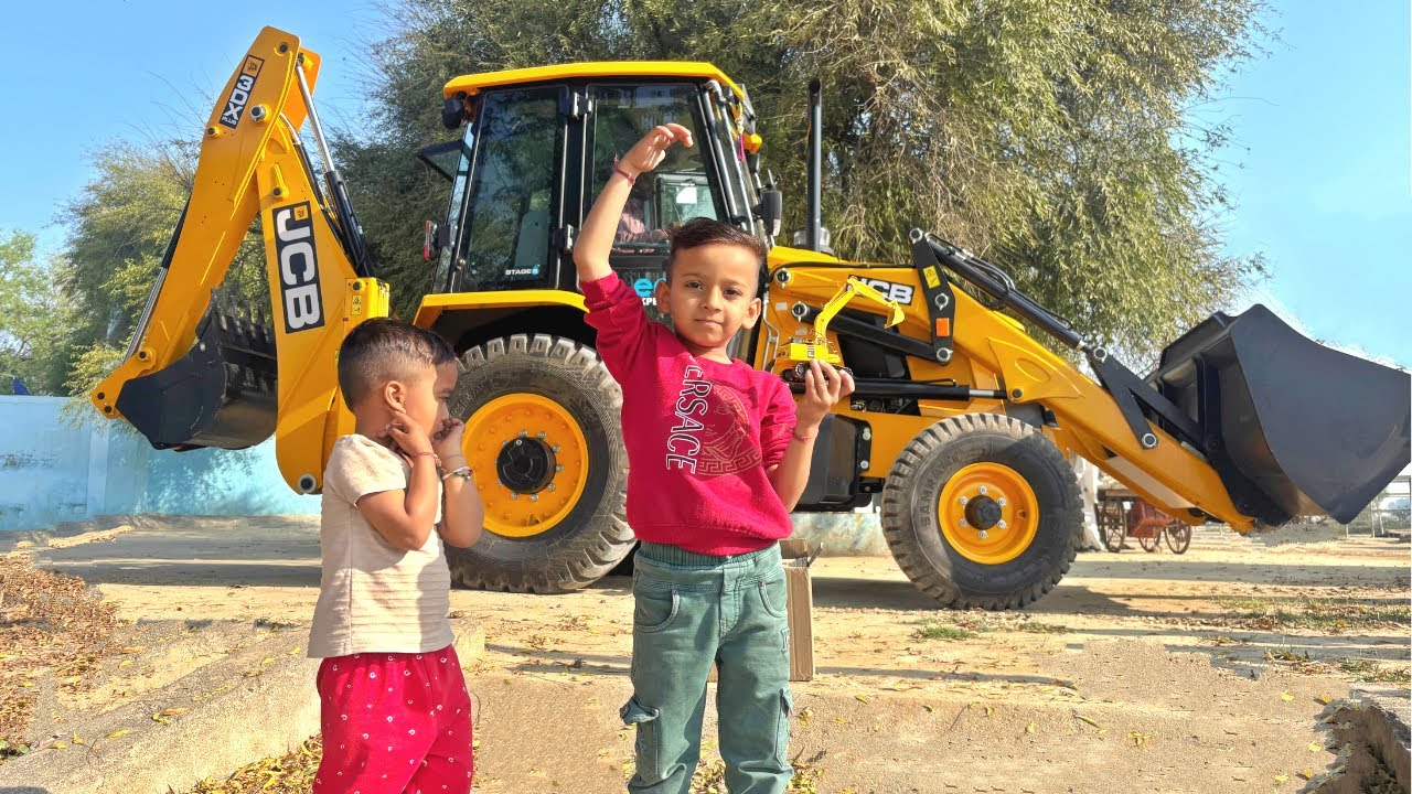 Kids Unboxing a New JCB & Playing with a Real JCB Backhoe Loader ...