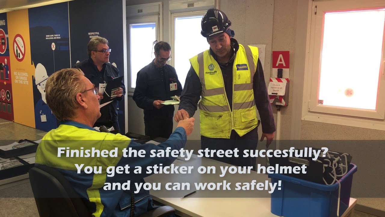 Safety street van de BASF Antwerpen steamcracker - YouTube