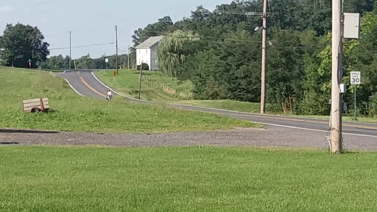 Harley davidson dyna wide glide wheelie - YouTube